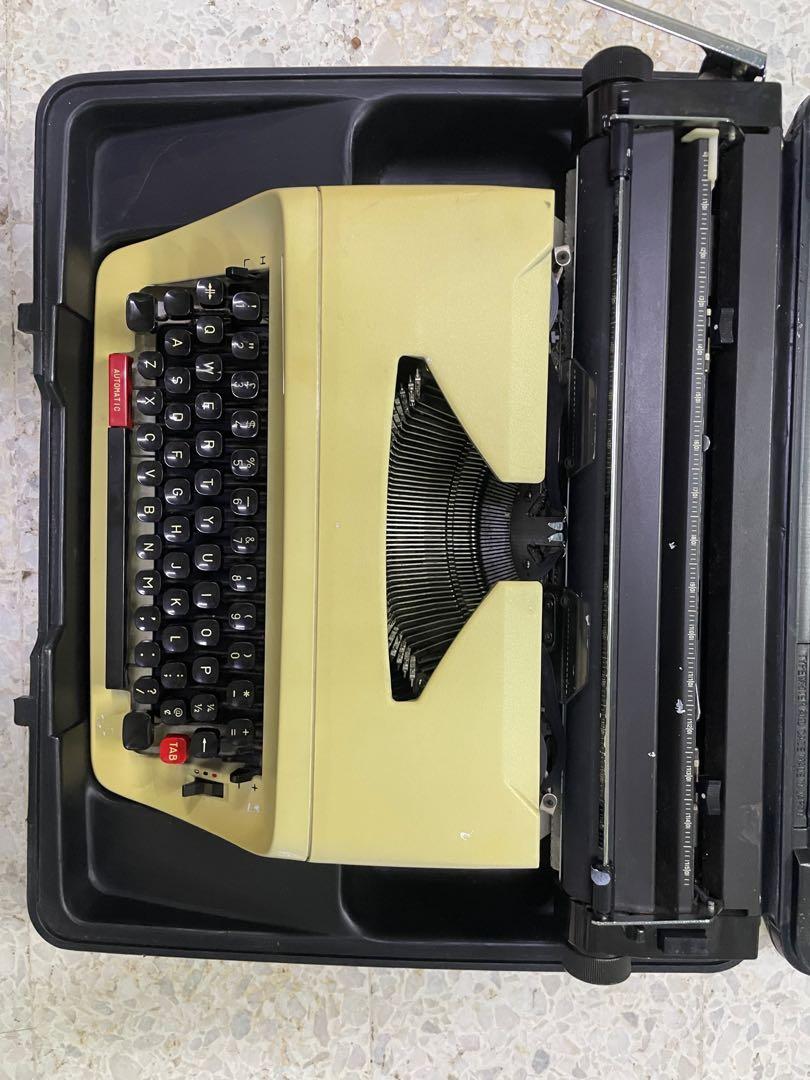 Vintage Typewriter Nakajima Model ALL8100 Made in Japan, Hobbies & Toys ...