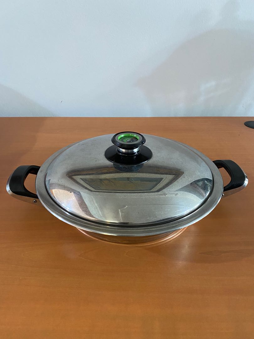 AMC Stainless Steel Roast Pan/Wok, Furniture & Home Living, Kitchenware ...