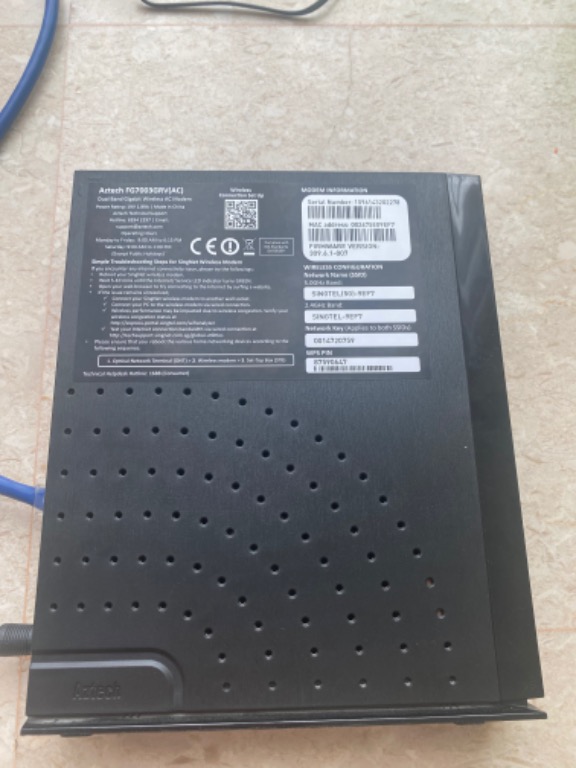 Aztech Dual Band Gigabit Wireless (Singtel) router, Computers & Tech ...