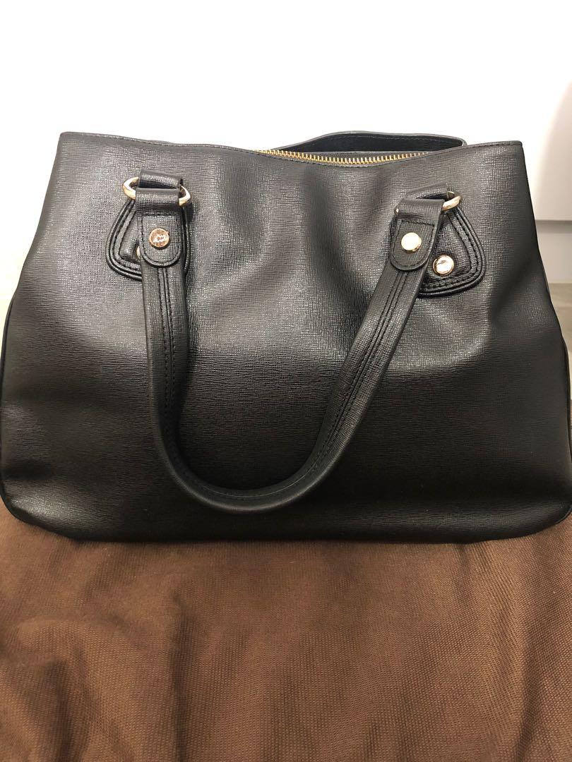 Braun Buffel top handle bag in Black leather, Women's Fashion, Bags ...