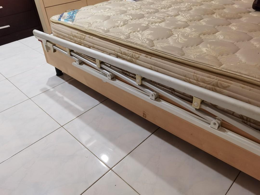 Folding anti-falling bed guardrail baby and child old folk fence side ...