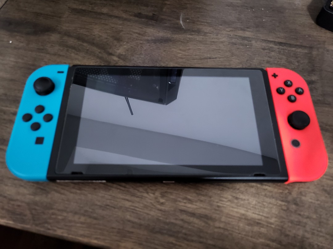 Gen 2 switch, Video Gaming, Video Game Consoles, Nintendo on Carousell