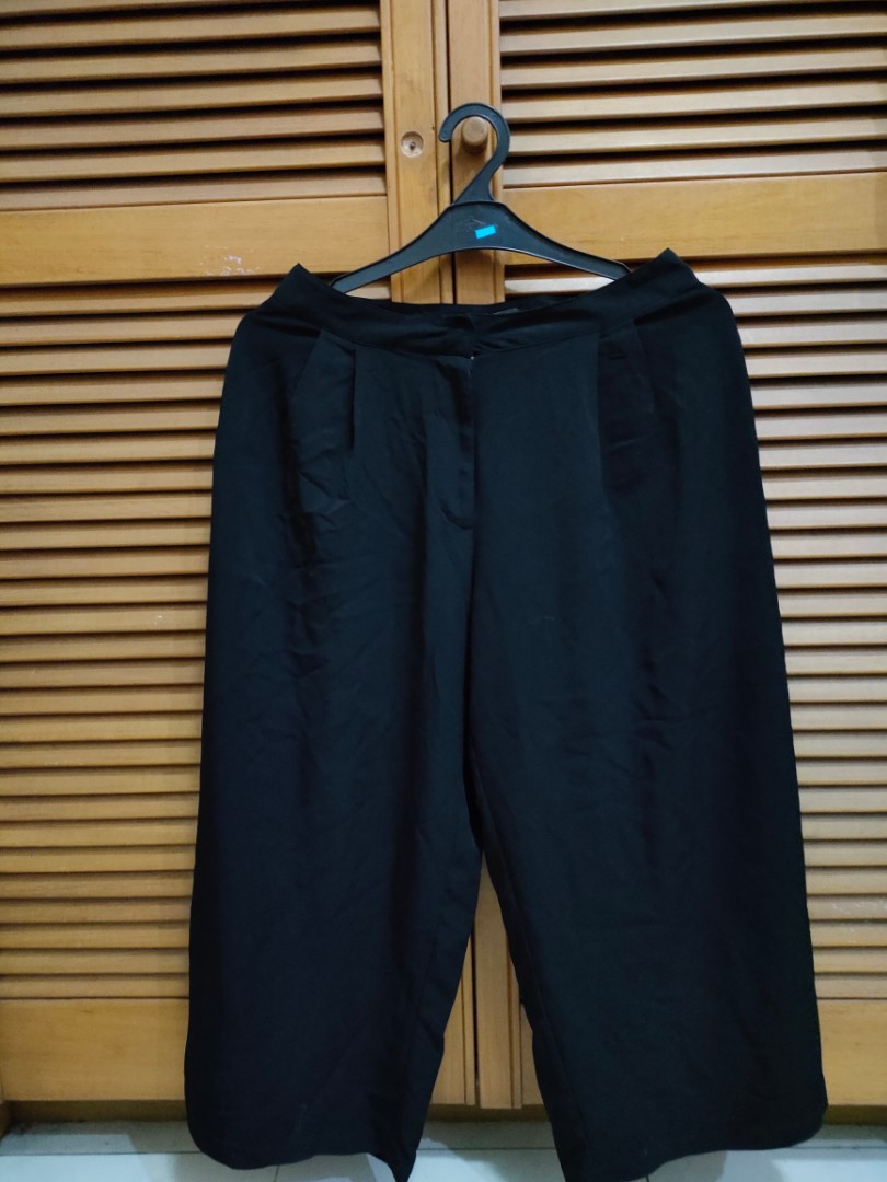 Kulot Hitam Colorbox, Fesyen Wanita, Pakaian Wanita, Bawahan di Carousell