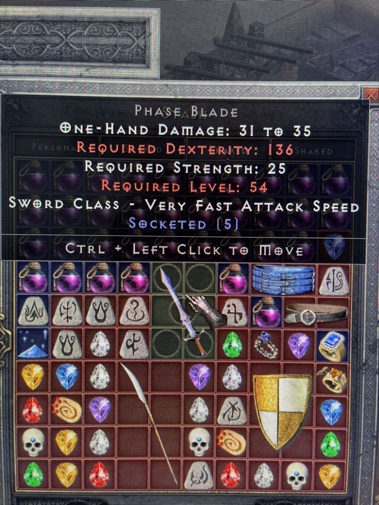 Phase Blade 5 sockets - D2R, Video Gaming, Gaming Accessories, In-Game ...