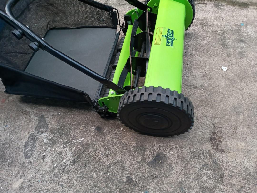 Saxon 40cm Push Cylinder Hand Lawn Mower, Furniture & Home Living ...