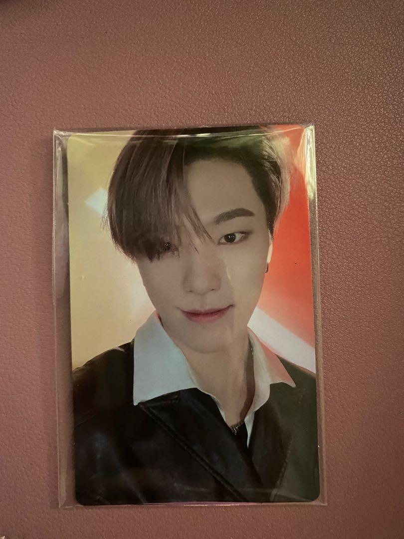 Seventeen DINO ATTACCA PC, Hobbies & Toys, Memorabilia & Collectibles ...