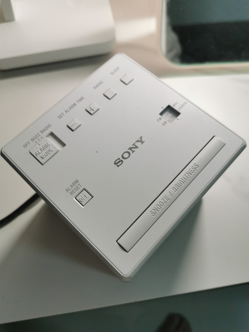 Sony Alarm Clock, Furniture & Home Living, Home Decor, Clocks on Carousell