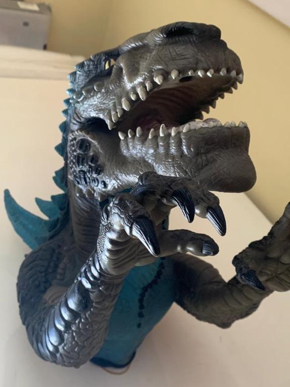1998 Toho Large Rubber Godzilla T-Rex Dinosaur Hand Puppet Resaurus Co ...