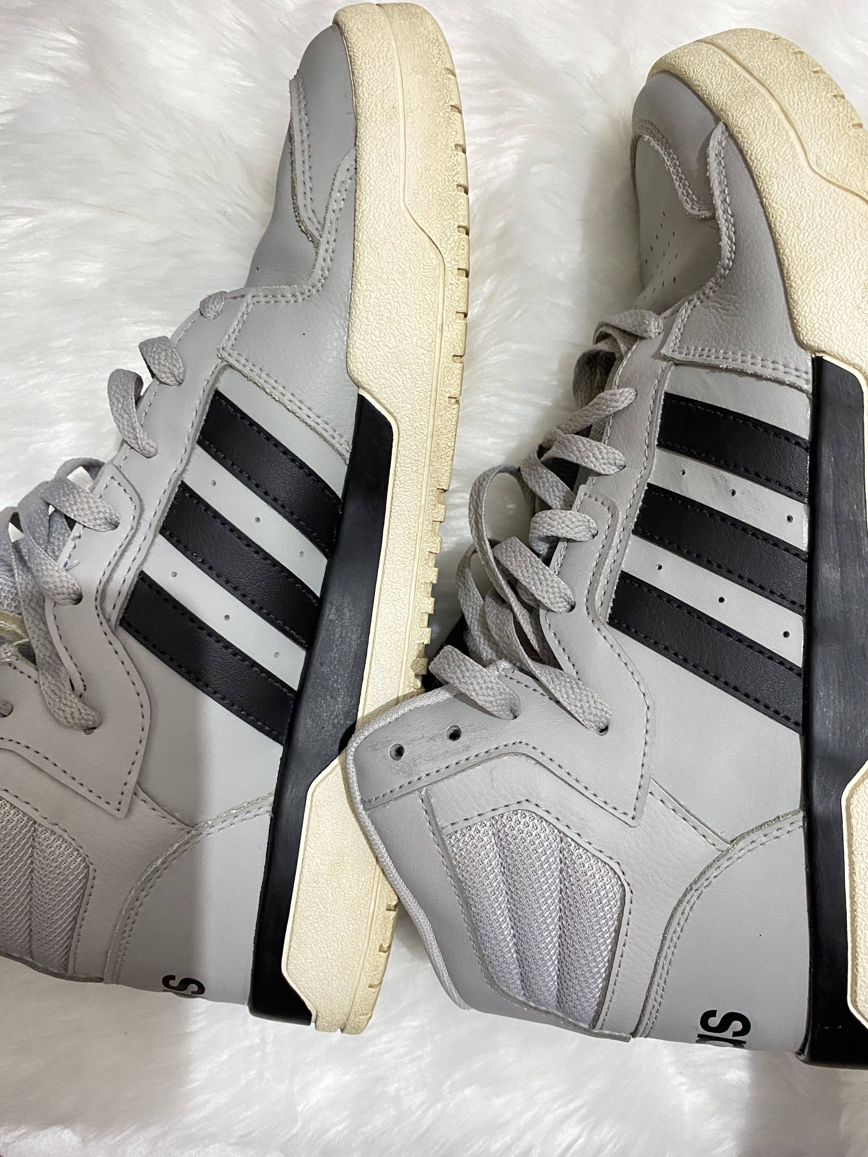 Adidas Hi-Cut, Men's Fashion, Footwear, Sneakers on Carousell