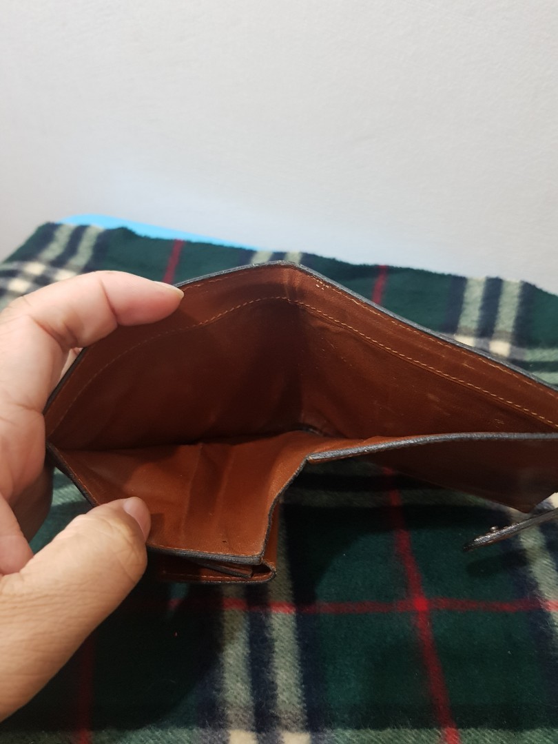 Ell skin wallet, Women's Fashion, Bags & Wallets, Wallets & Card ...