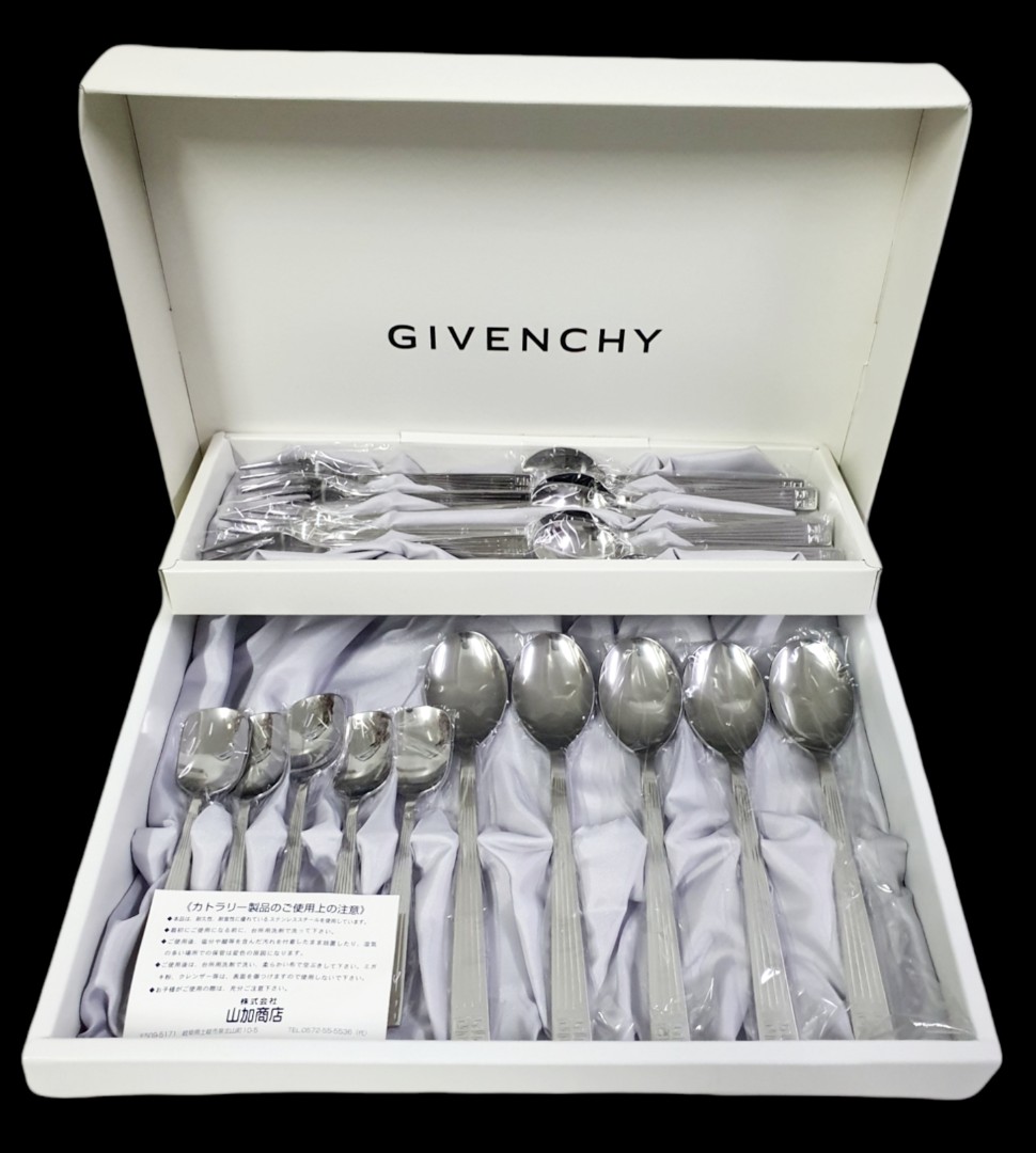 Givenchy 20 Pc. Cutlery Set, Furniture & Home Living, Kitchenware ...