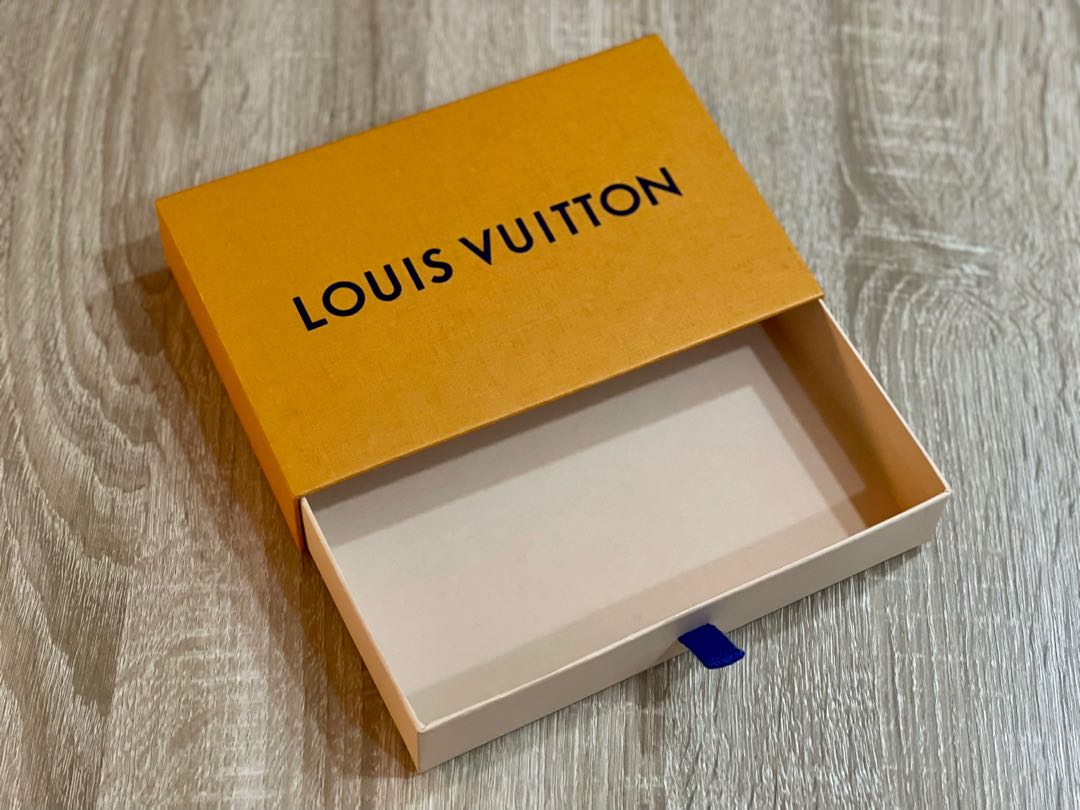 Louis Vuitton Wallet Box (Model: SARAH WALLET), Luxury, Bags & Wallets ...
