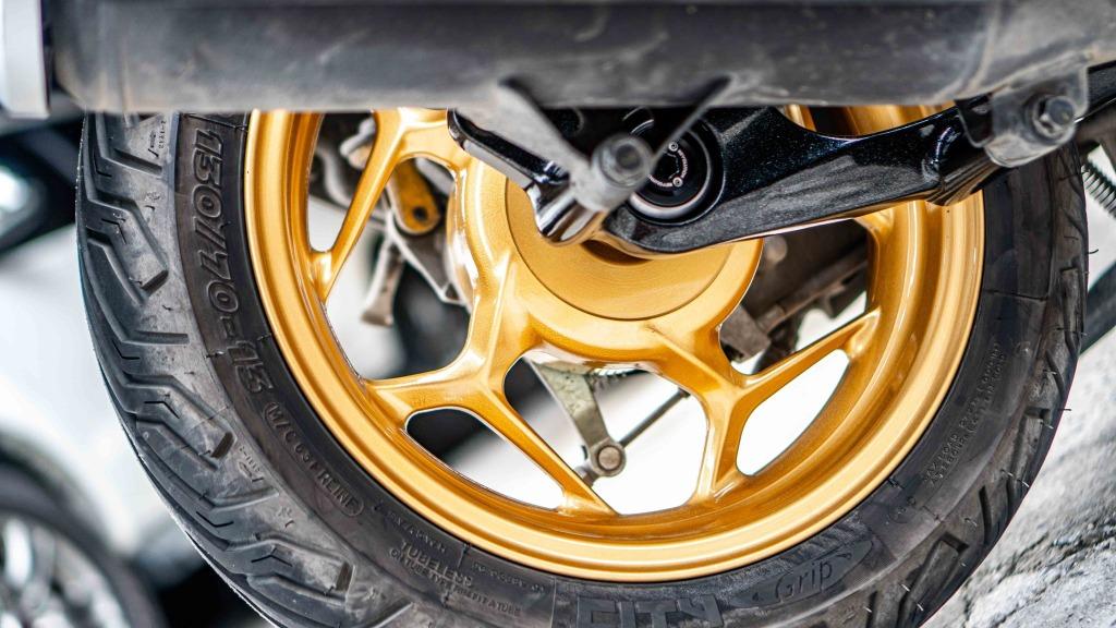 Moto Lassy Singapore Honda PCX 160 2021 Version 17 Carbon Front Panel ...