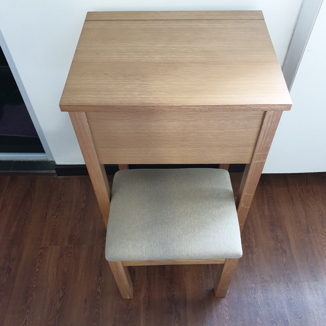 MUJI Dresser with stool, oak wood, dressing table, Furniture & Home ...