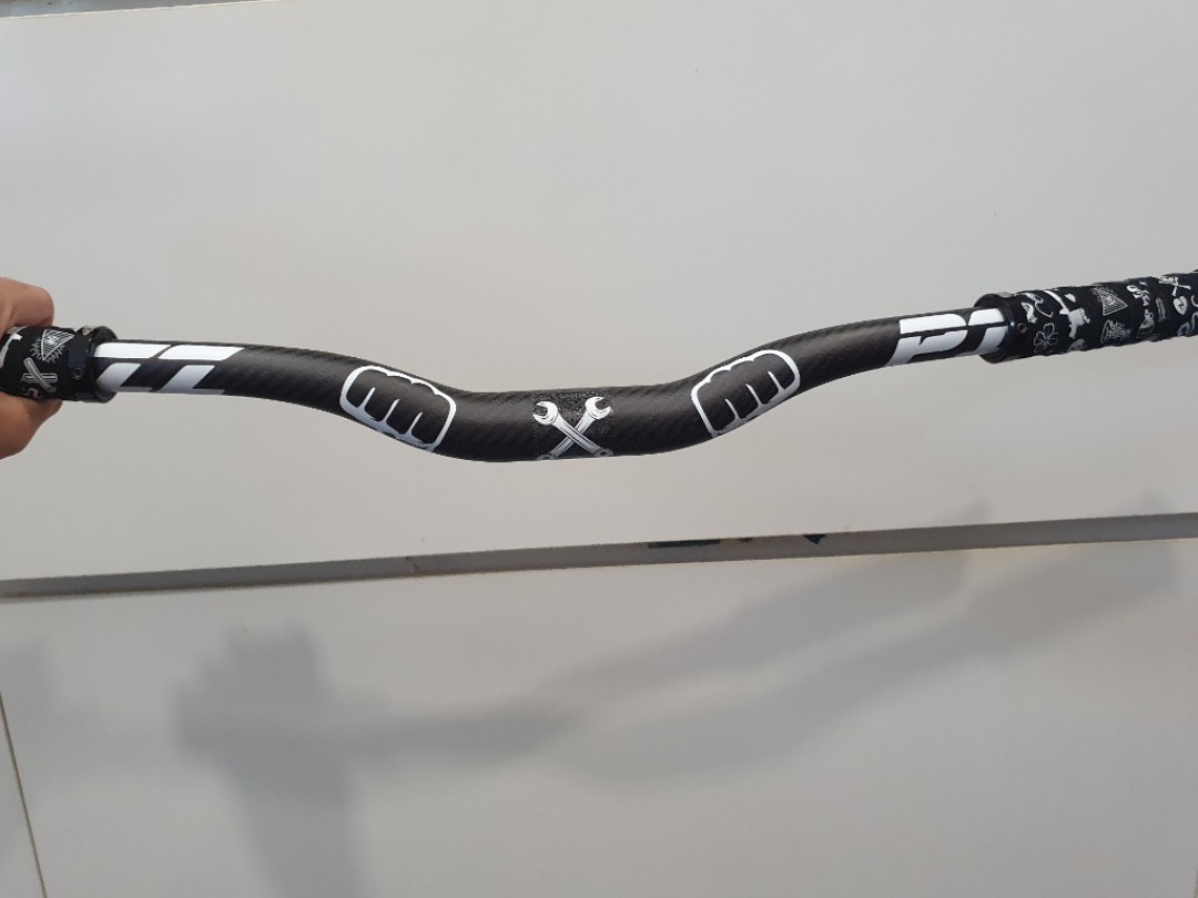 Pizz carbon handlebar, Sports Equipment, Bicycles & Parts, Parts ...
