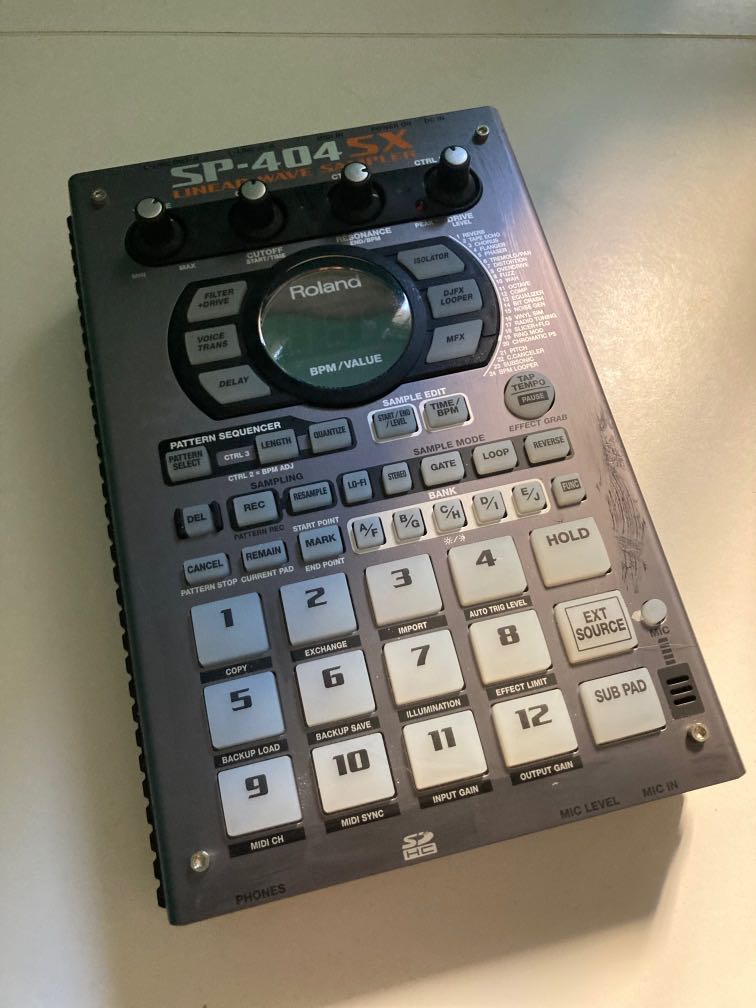 Roland sp404sx, 錄音器材, 其他音響配件及設備 - Carousell