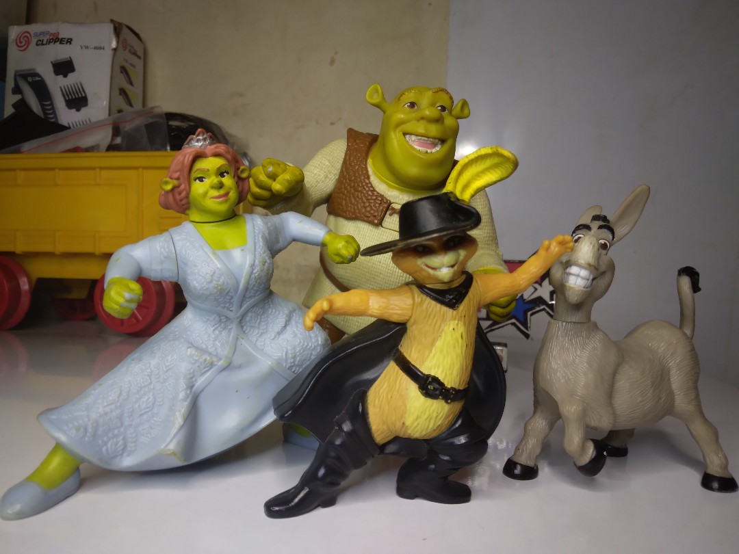 Shrek figure set, Hobbies & Toys, Toys & Games on Carousell