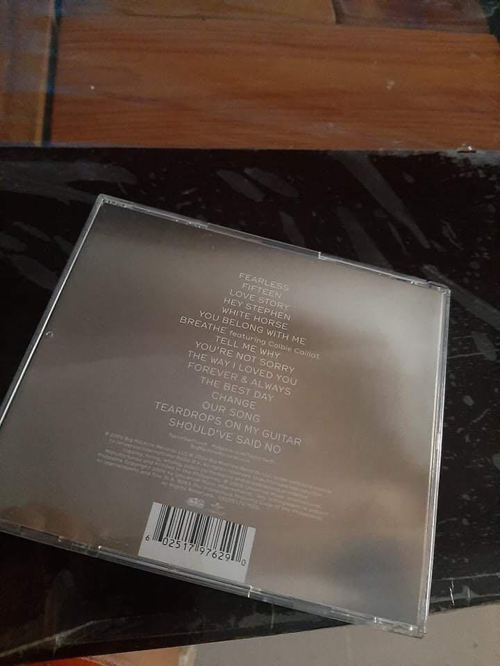 Taylor Swift Fearless International Version, Hobbies & Toys, Music ...