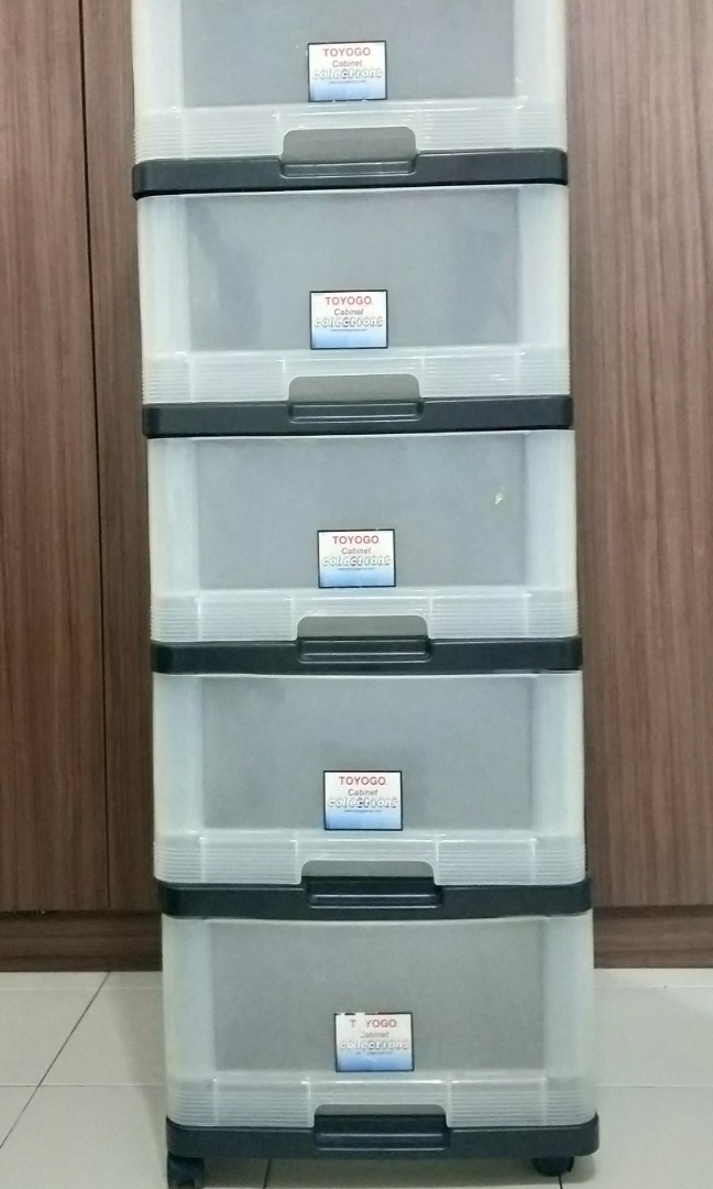 Toyogo 5 Tier Rack, Plastic shelves With Wheels, Furniture & Home ...