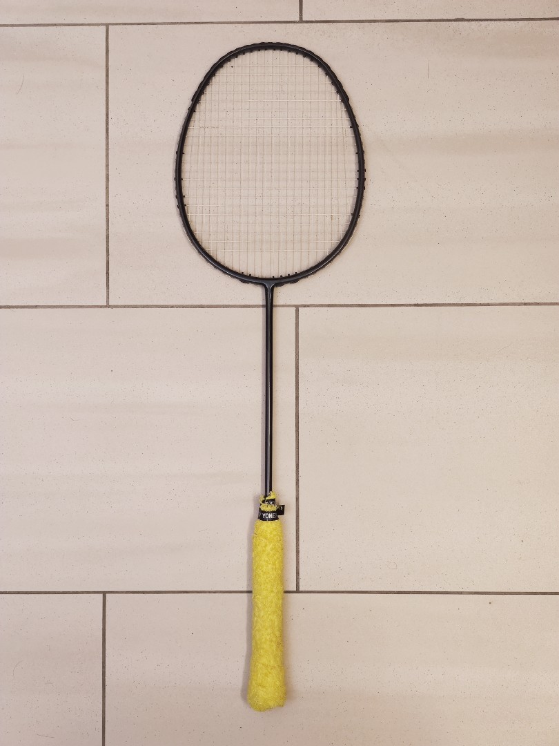 Badminton racket, Sports Equipment, Sports & Games, Racket & Ball ...