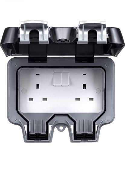 BG WP22 13 A 2-Gang Storm Waterproof Outdoor Switched Socket Double ...