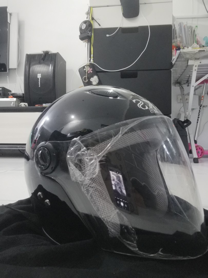 BKS Helmet, Motorcycles, Motorcycle Accessories on Carousell