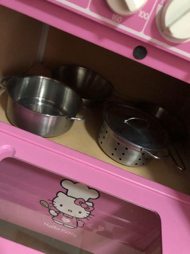 BRIO Hello Kitty Stove and belongings, Hobbies & Toys, Toys & Games on ...