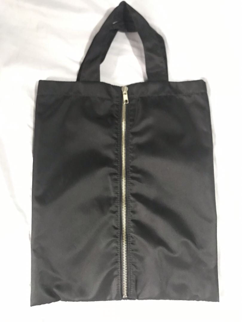 CDG exclusive tote bag, Women's Fashion, Bags & Wallets, Tote Bags on ...