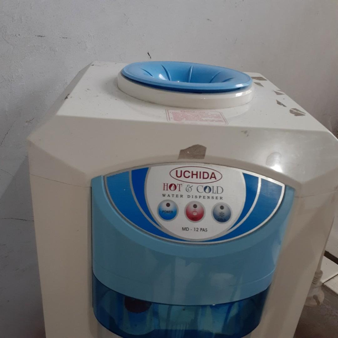 Dispenser uchida hot & cold, Kitchen & Appliances di Carousell