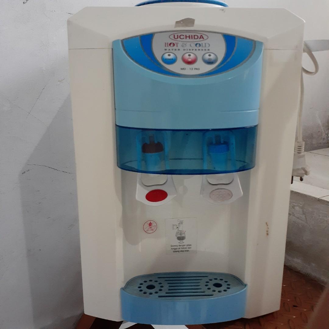 Dispenser uchida hot & cold, Kitchen & Appliances di Carousell