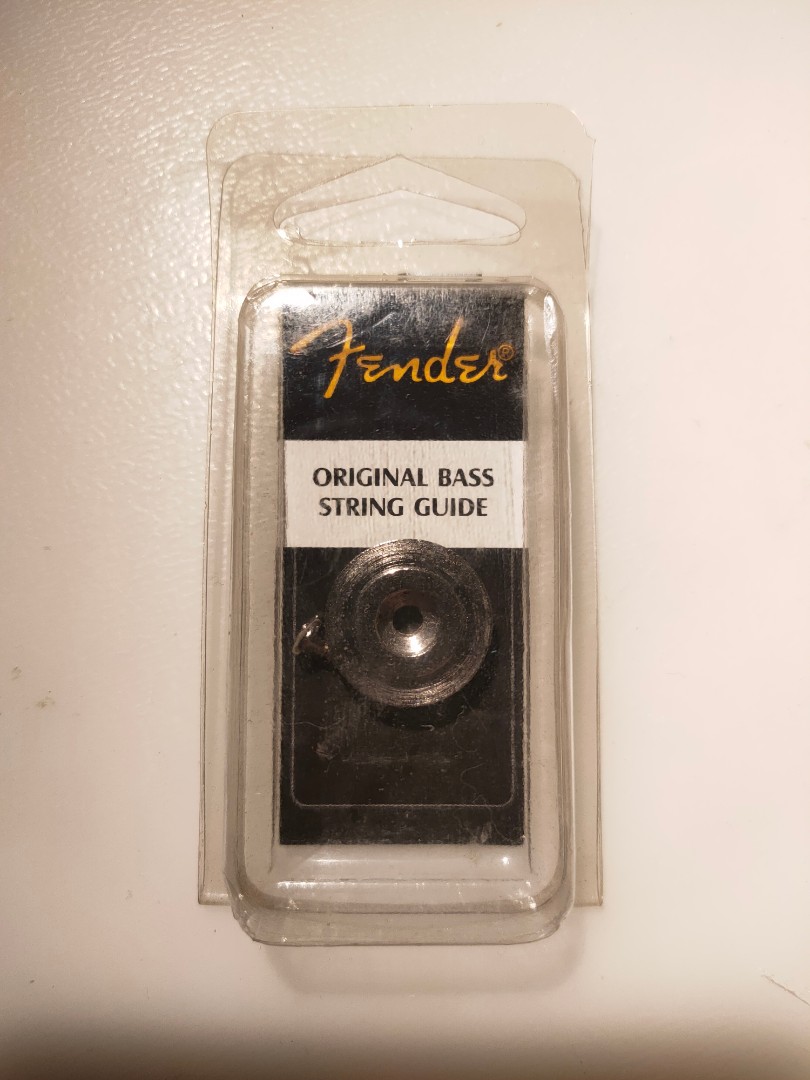 Fender Bass String Tree (Retainer), Hobbies & Toys, Music & Media ...