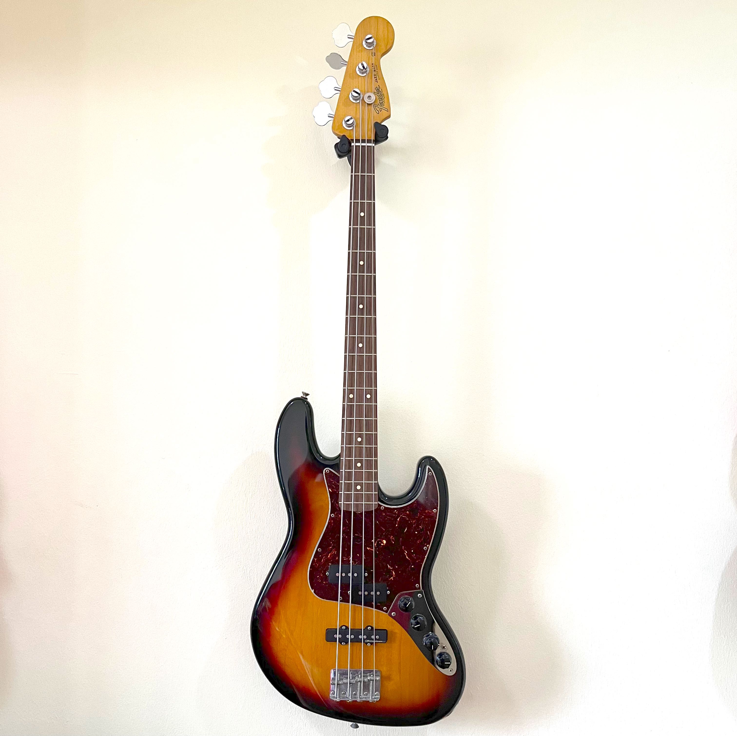 Fender Reggie Hamilton Jazz Bass Guitar, Hobbies & Toys, Music & Media ...