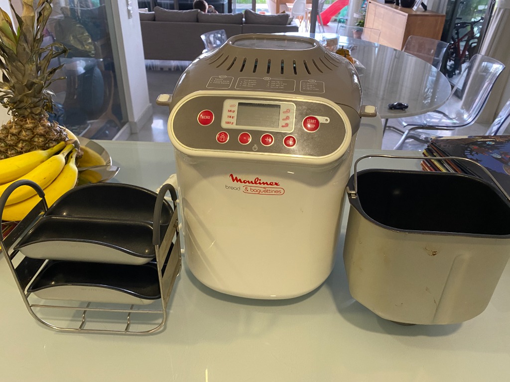 French Bread maker Moulinex B07-C, TV & Home Appliances, Kitchen ...