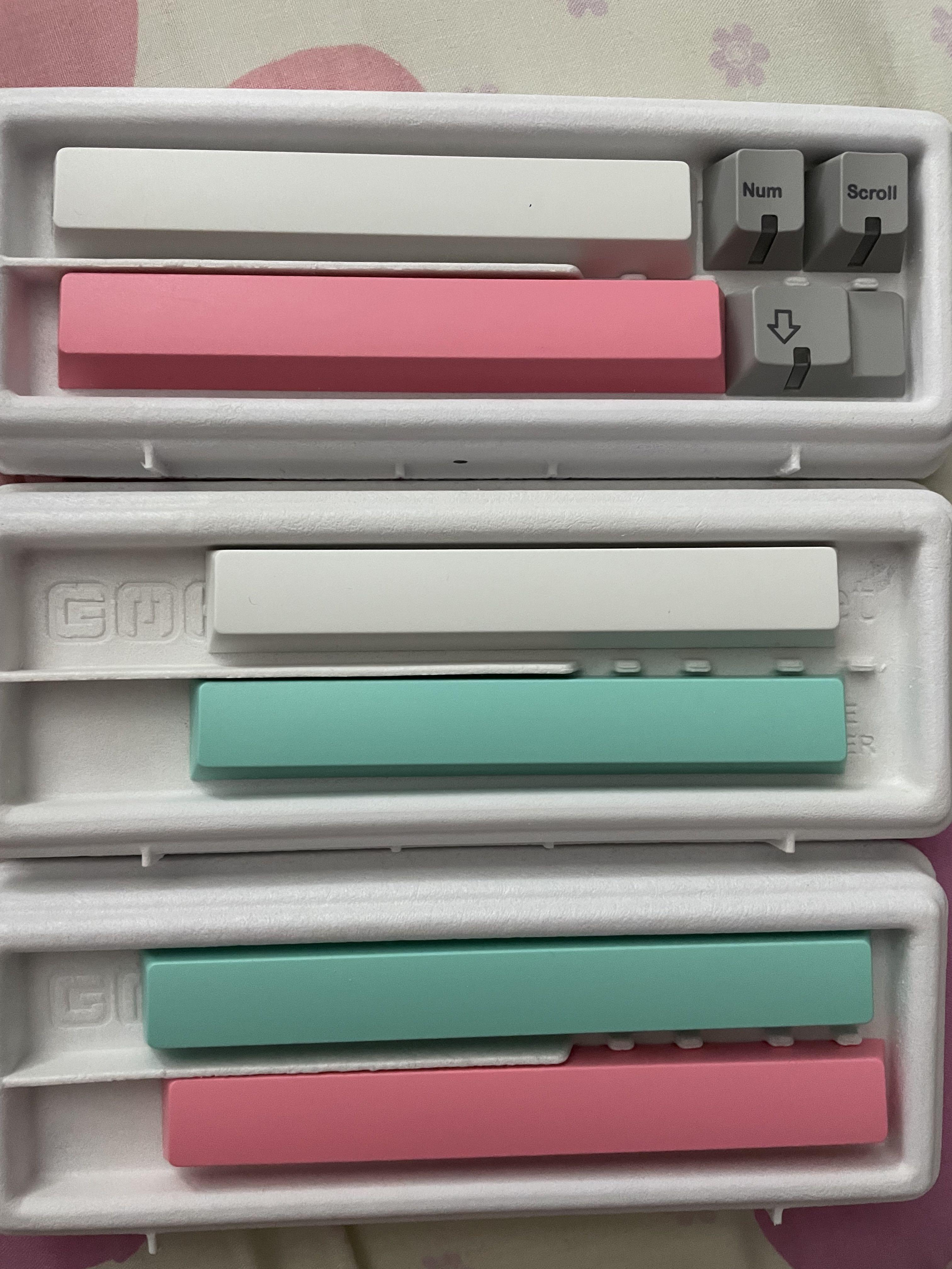 GMK Modern Dolch Light Aesthetic Kit, Computers & Tech, Parts ...