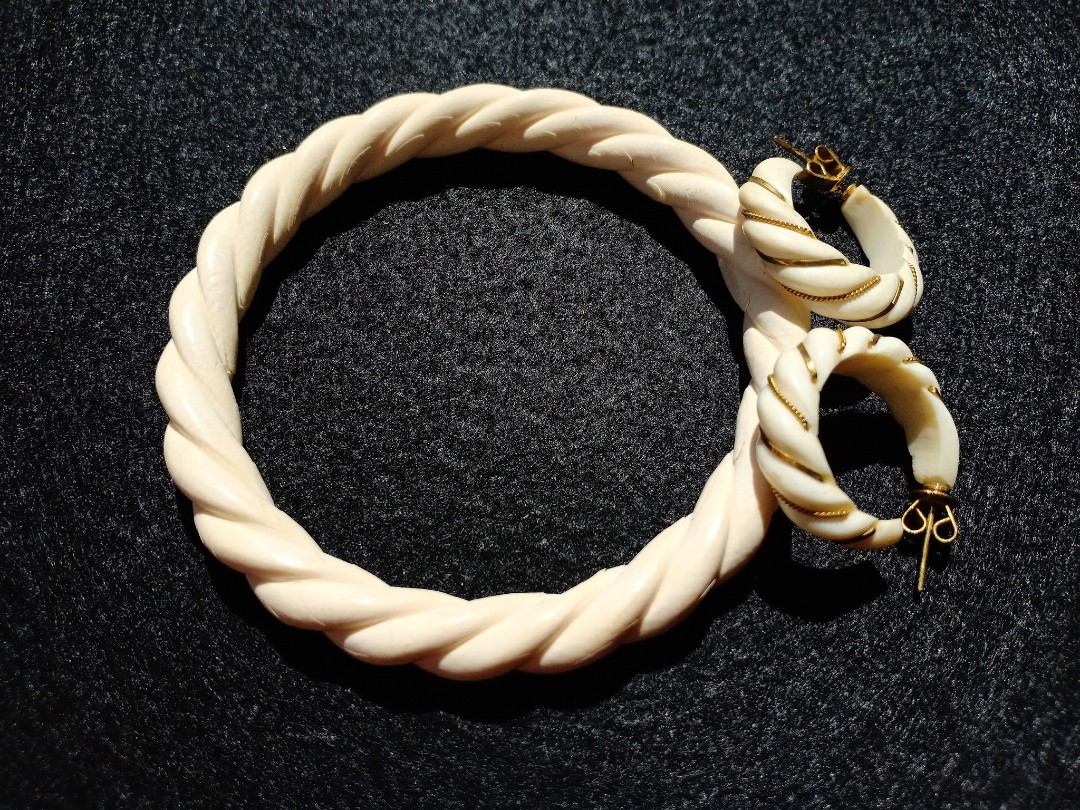 Ivo Set, Women's Fashion, Jewelry & Organizers, Earrings on Carousell