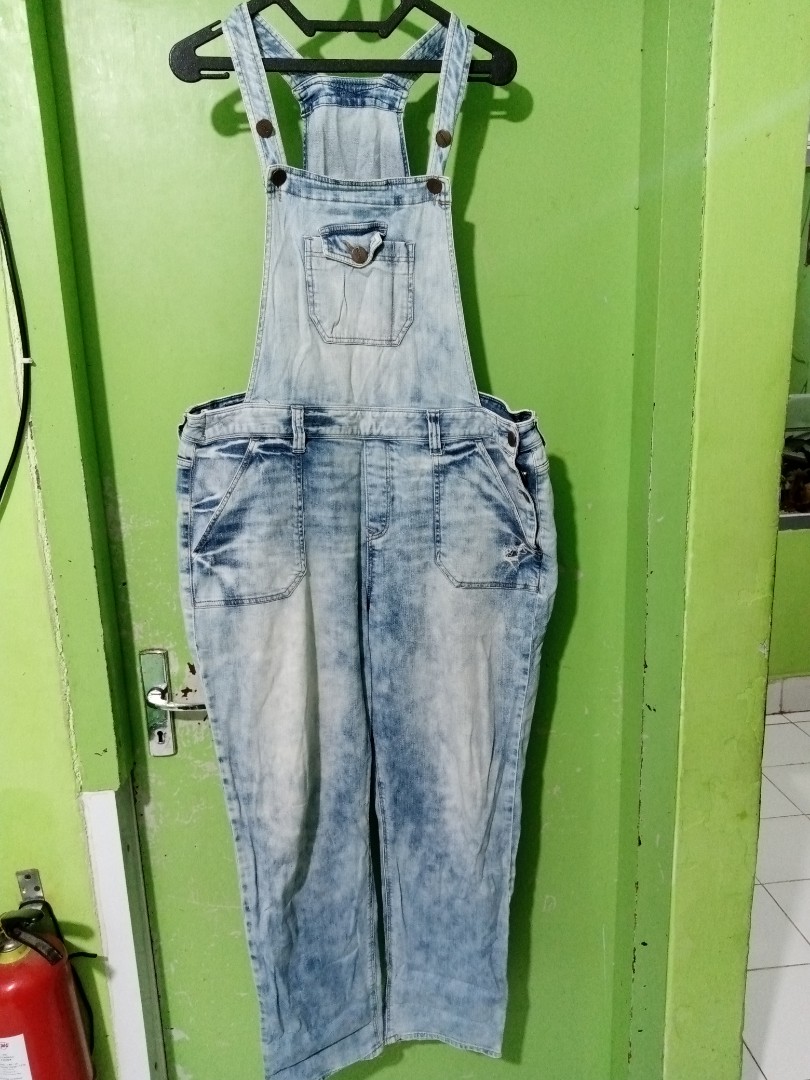 Jeans one piece, Fesyen Wanita, Pakaian Wanita, Jumpsuits di Carousell