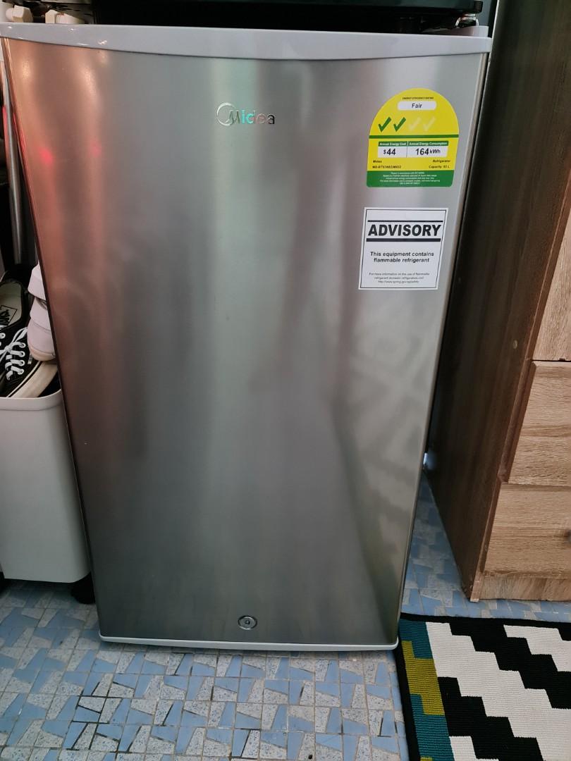 Midea 93L fridge, TV & Home Appliances, Kitchen Appliances ...