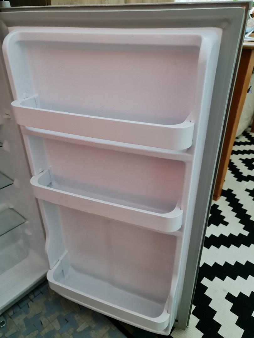 Midea 93L fridge, TV & Home Appliances, Kitchen Appliances ...