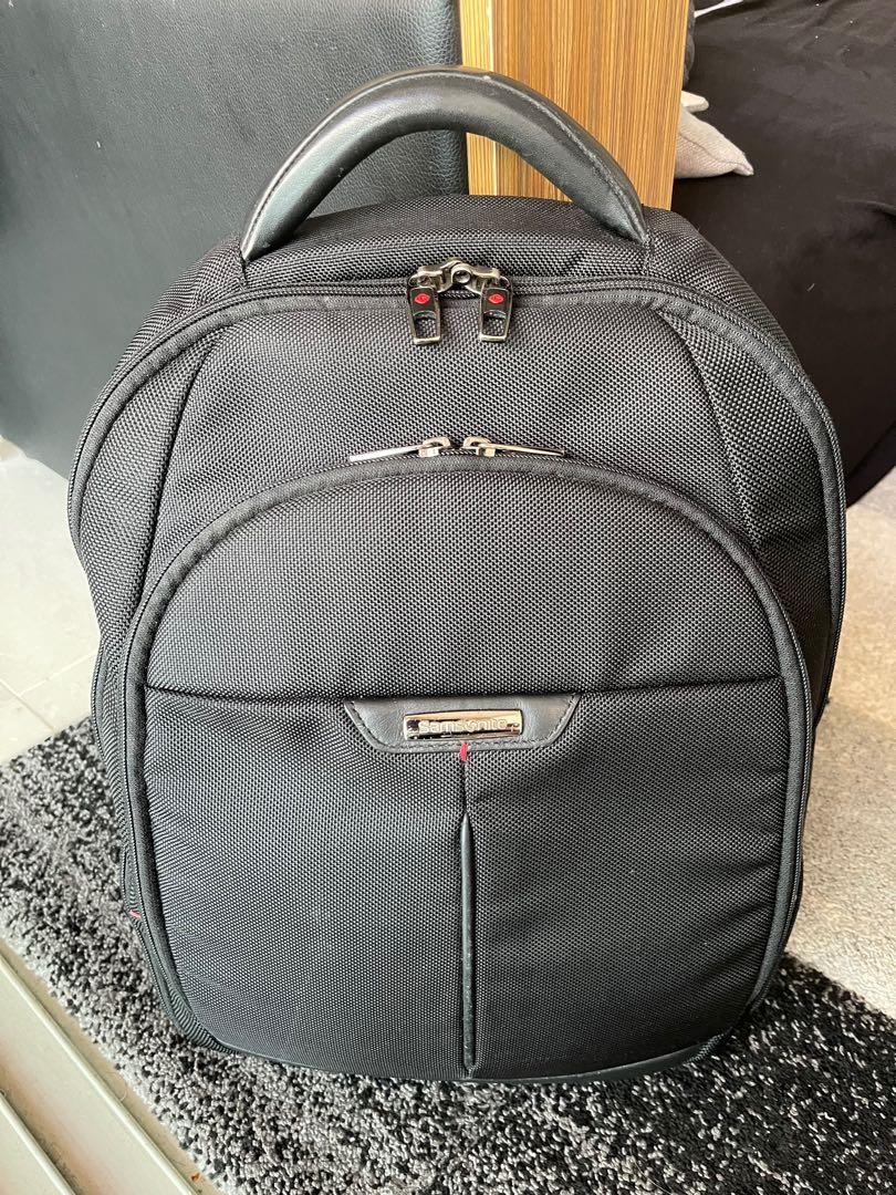 Samsonite office backpack (model: CNUPLT), Men's Fashion, Bags ...