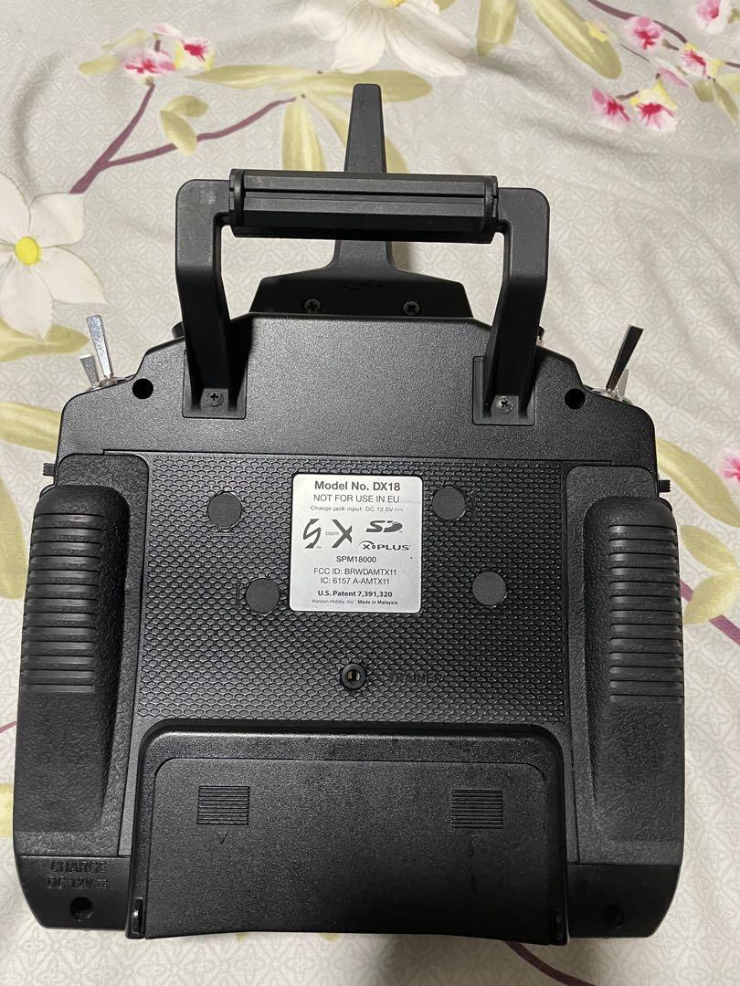 Spektrum DX18 transmitter (SPM18000), Photography, Drones on Carousell
