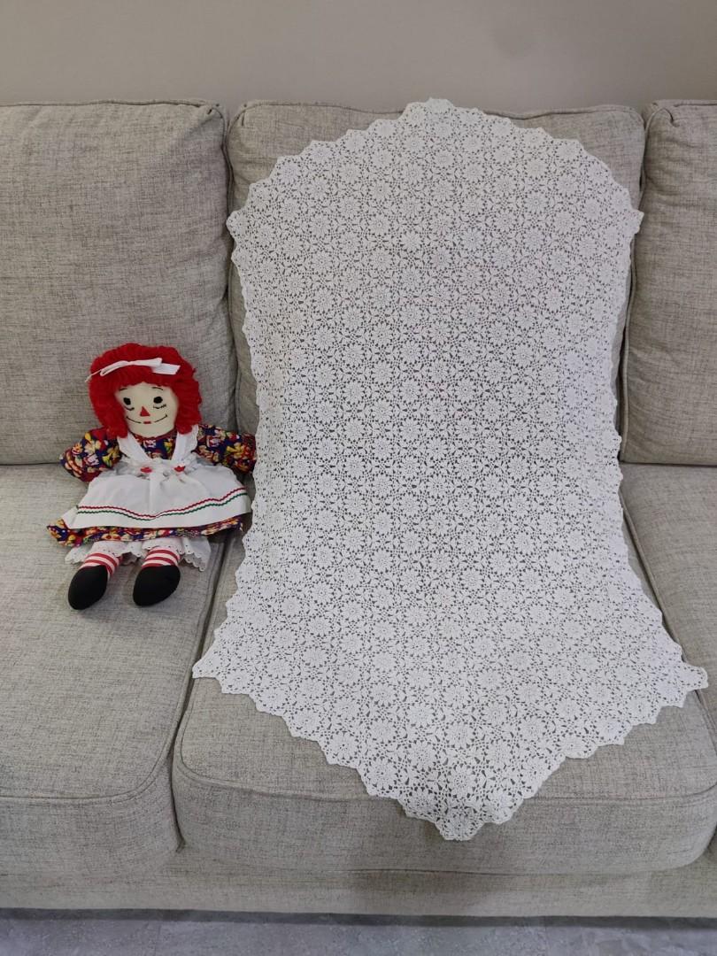 Taplak Rajut Tebal Bunga2 Putih, Perabotan Rumah di Carousell