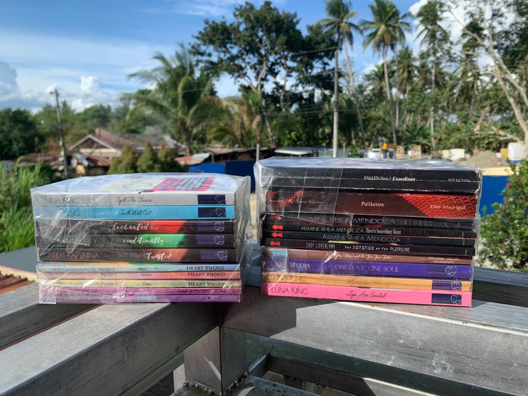 20 books for 700 only!, Hobbies & Toys, Books & Magazines, Fiction ...