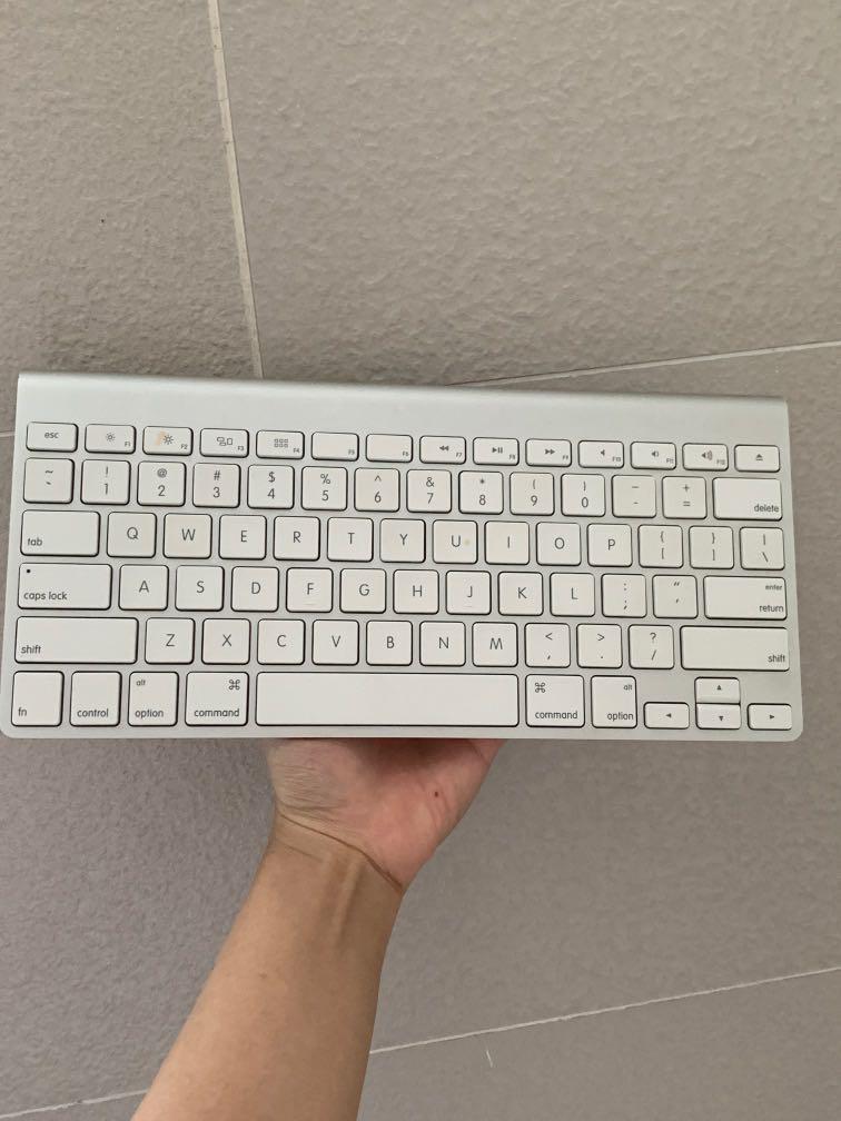 Apple Magic Keyboard (Gen 1), Computers & Tech, Parts & Accessories ...