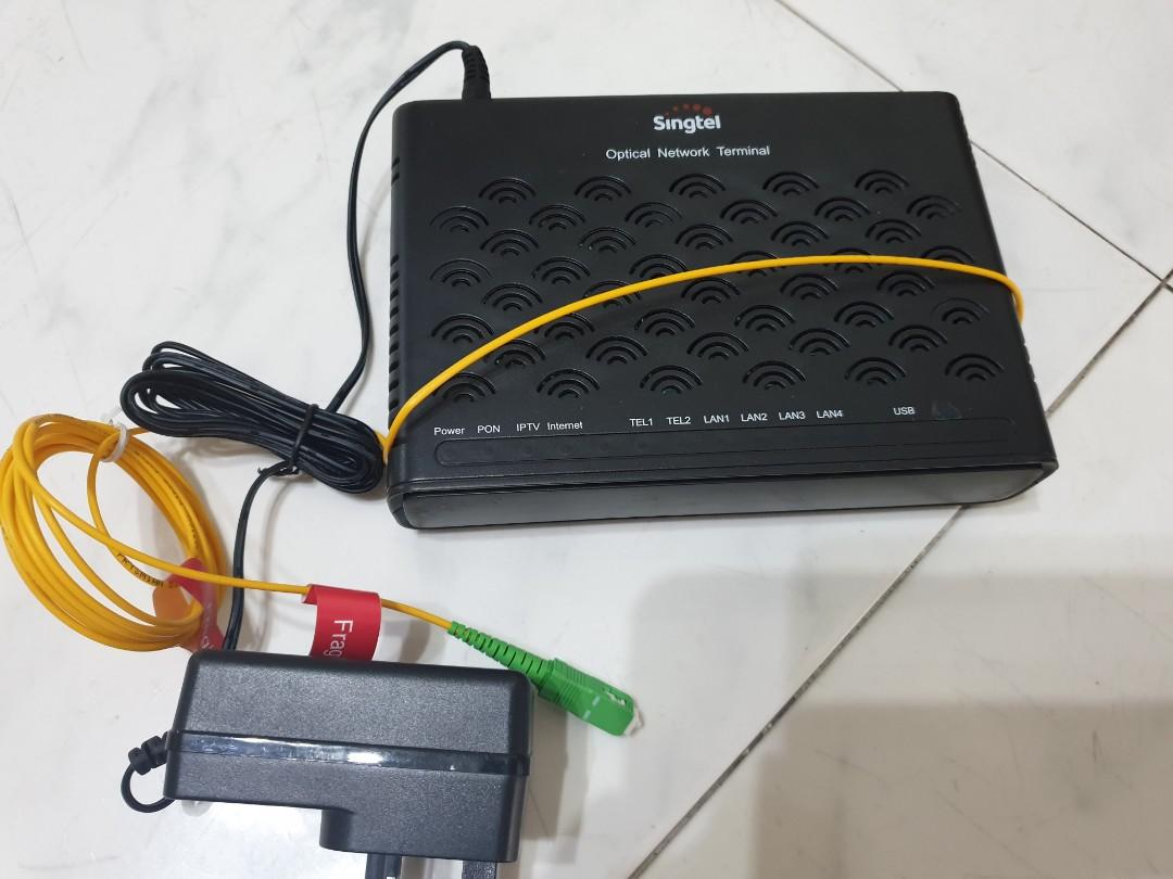 ASUS gaming router RT AC 88U in box and free Singtel modem, Computers ...