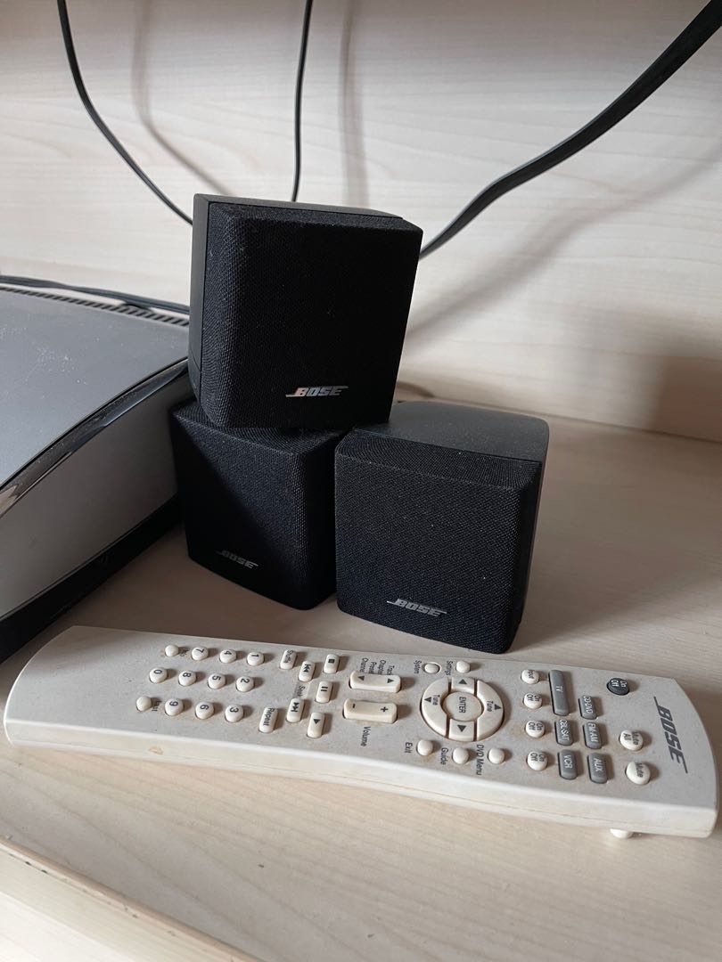 Bose media player with five speakers (2 rear with stand) and sub woofer ...