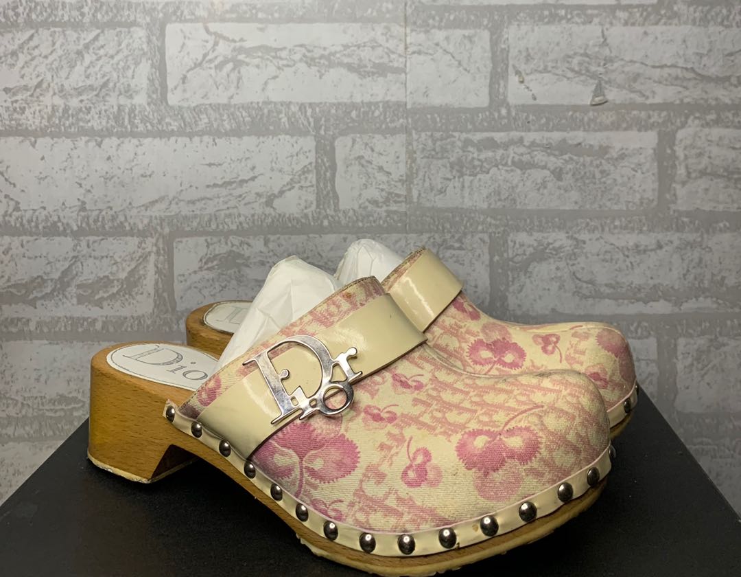 Dior - Pink Diorissimo- Wooden clogs, Luxury, Sneakers & Footwear on ...