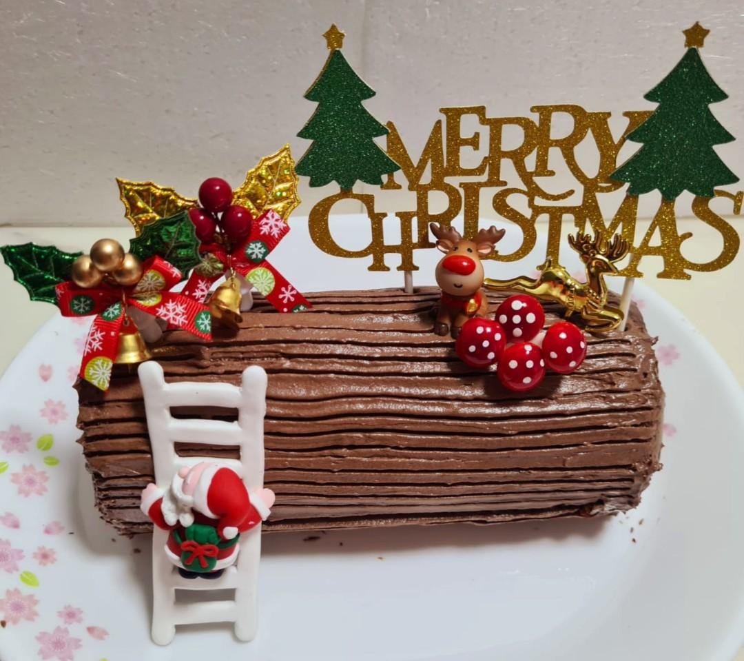 Homemade Log Cake, Food & Drinks, Homemade Bakes on Carousell