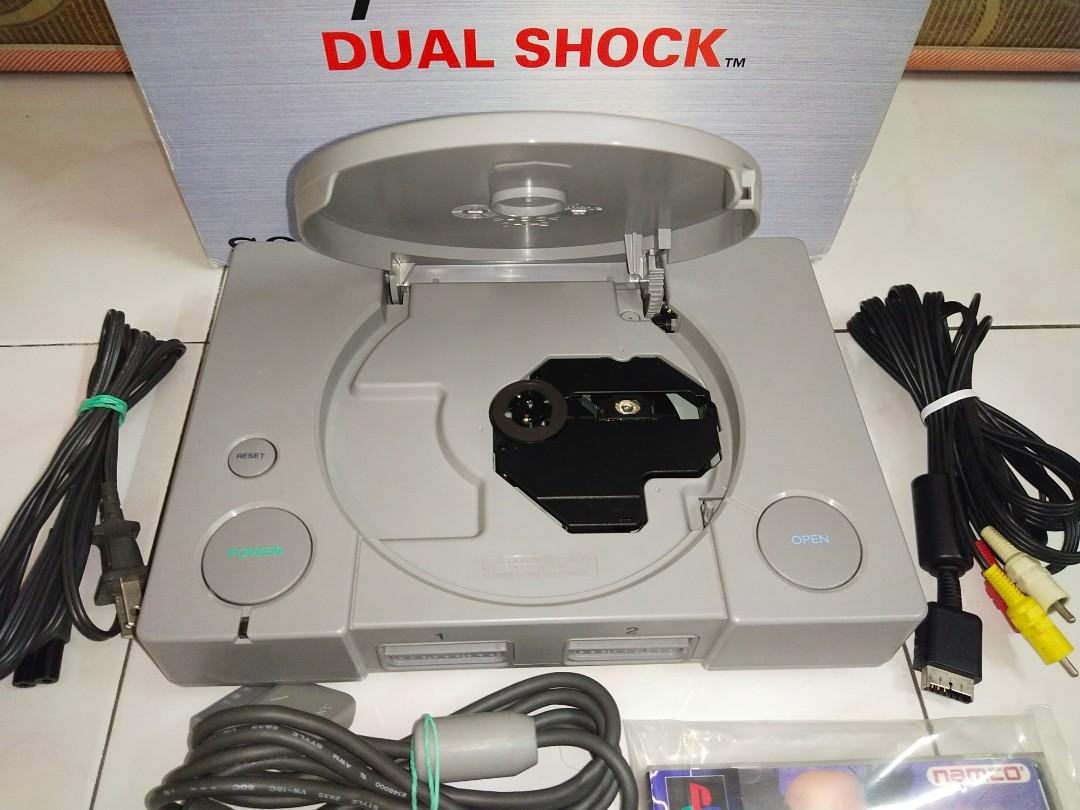 Playstation PS1 FAT JAPAN SCPH - 7000, Video Gaming, Gaming Accessories, Controllers on Carousell