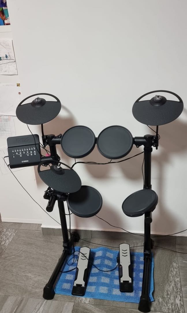 Yamaha Electronic Drum DTX400K, Hobbies & Toys, Music & Media, Musical ...