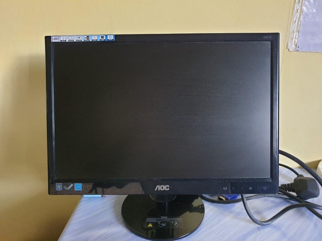 AOC 19 inch monitor, Computers & Tech, Parts & Accessories, Monitor ...